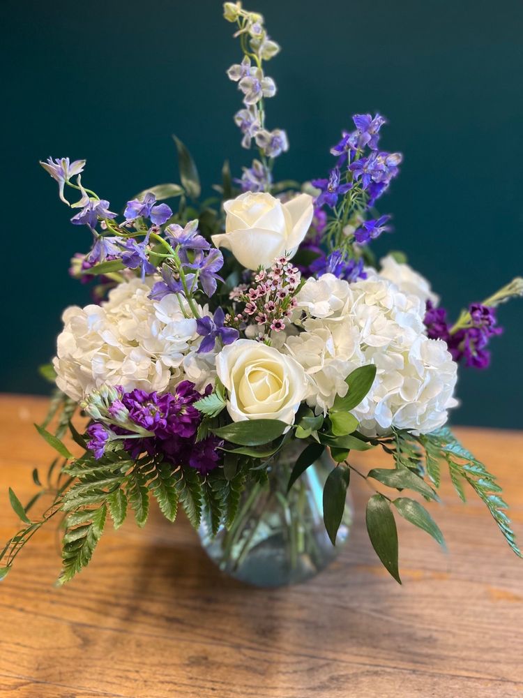 JUST ROSES FLOWERS & MORE - Updated December 2025 - 158 Photos & 18 ...