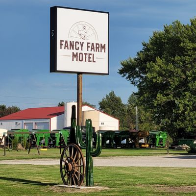 FANCY FARM MOTEL - Updated December 2025 - 28439 US Hwy 136, Unionville ...
