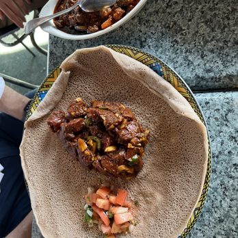 DUKEM ETHIOPIAN RESTAURANT - Updated May 2024 - 415 Photos & 927 ...