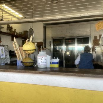 LOS PINARENOS FRUTERIA - Updated October 2025 - 247 Photos & 102 ...