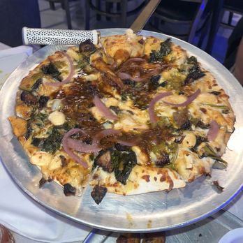 TWISTED PYE - Updated July 2025 - 127 Photos & 66 Reviews - 1851 Market ...