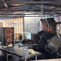 BIG SKY BBQ PIT - Updated December 2025 - 59 Photos & 84 Reviews ...