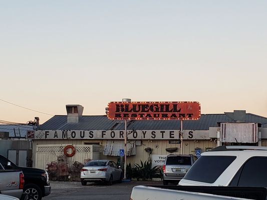 BLUEGILL RESTAURANT - 609 Photos & 371 Reviews - 3775 Battleship Pkwy ...