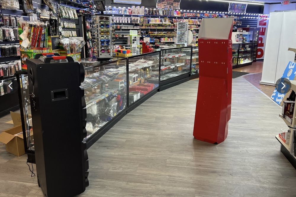 EXOTIC SMOKE SHOP - Updated December 2025 - 10 Photos - 3168 Main St ...