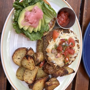 COYOTES SOUTHWESTERN GRILL - Updated July 2025 - 231 Photos & 321 ...