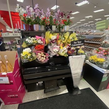 TARGET - Updated September 2025 - 264 Photos & 286 Reviews - 7505 ...