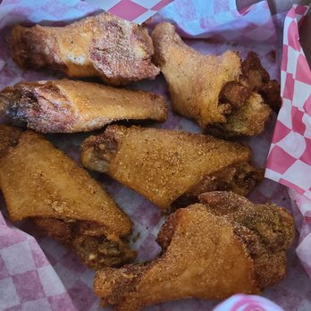 WING SNOB - Updated November 2025 - 21 Photos & 31 Reviews - 125 N ...