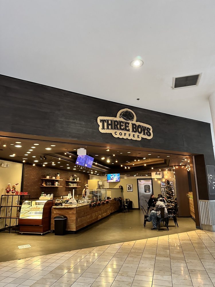 THREE BOYS COFFEE - 39 Photos & 20 Reviews - 3030 Plaza Bonita Rd ...