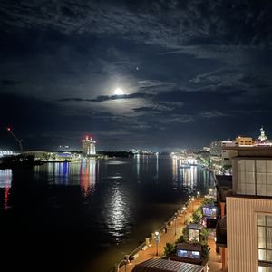 ELECTRIC MOON SKYTOP LOUNGE + MOON DECK - 236 Photos & 128 Reviews ...