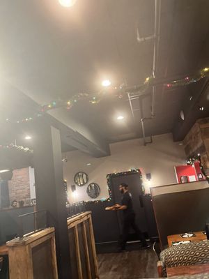 TOM FOOLERY’S RESTAURANT & BAR - Updated October 2025 - 126 Photos ...