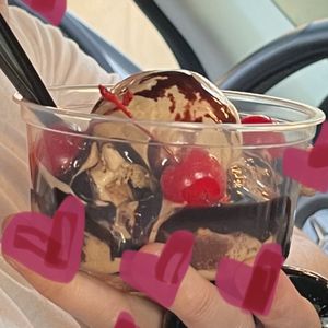 CLANCY’S ICE CREAM PARLOUR - 725 Photos & 936 Reviews - 1234 Manor Blvd ...