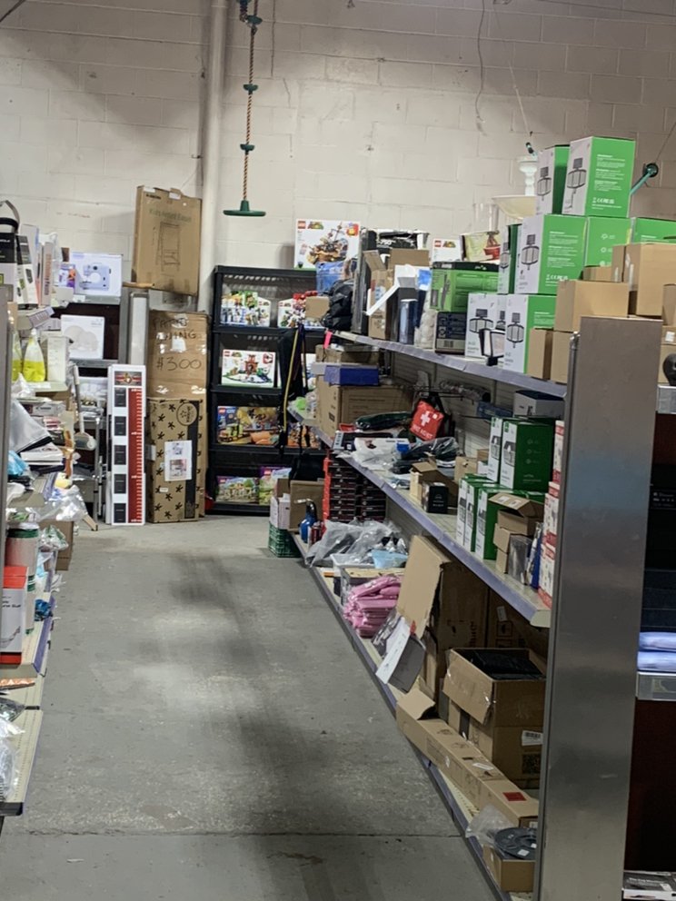 50BELOW LIQUIDATION - Updated June 2025 - 22 Photos - 3243 Marentette ...