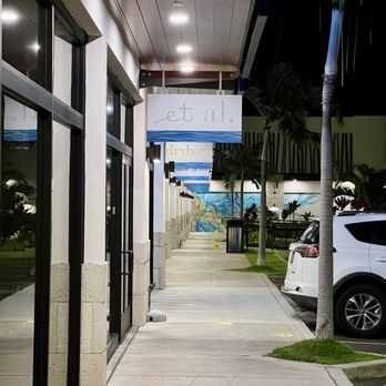ET AL. - Updated August 2024 - 2715 Photos & 652 Reviews - 4210 Waialae ...