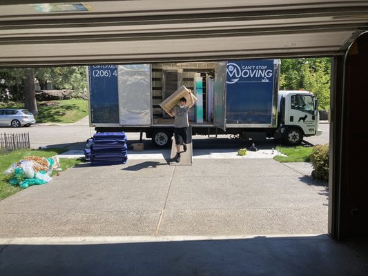 CAN’T STOP MOVING - Updated August 2024 - 54 Photos & 621 Reviews ...