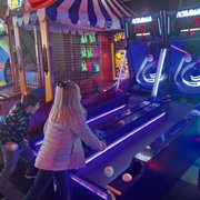 BOWLERO SOUTH SEATTLE - 82 Photos & 95 Reviews - 100 Andover Park W ...