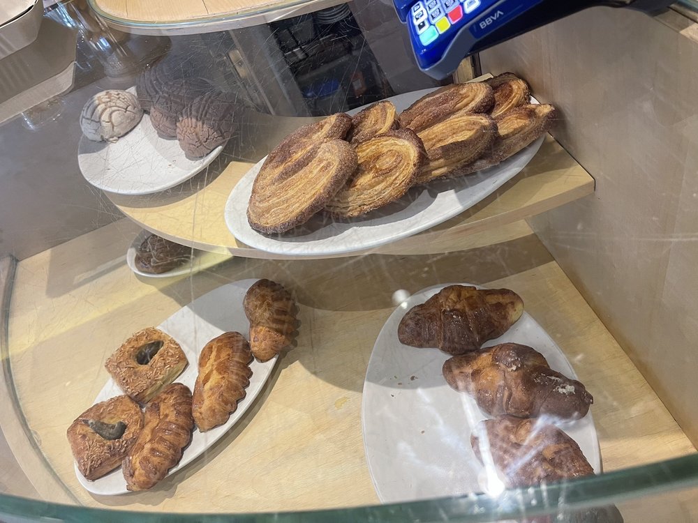 CONCHA Y NATA - Colima 268, México, D.F., Mexico - Bakeries ...