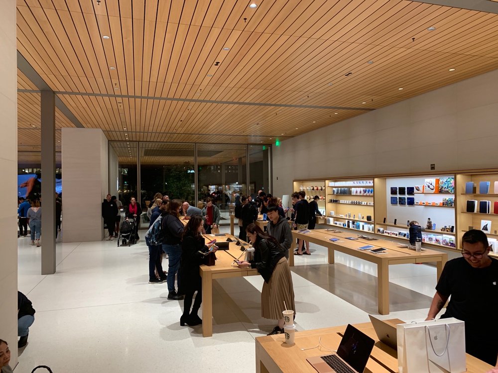 APPLE UNIVERSITY VILLAGE - 112 Photos & 567 Reviews - 2651 NE 49th St ...