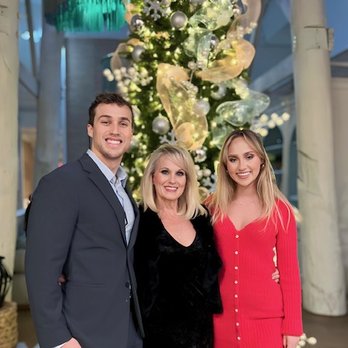 QUINCE LAKEHOUSE - 147 Photos & 126 Reviews - 3825 Lake Austin Blvd ...