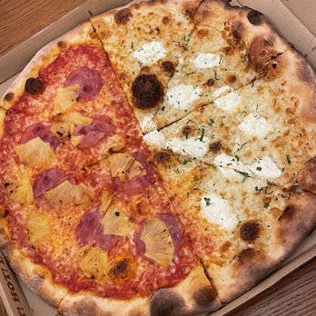 LOOSIES PIZZA - Updated July 2024 - 130 Photos & 159 Reviews - 300 E ...