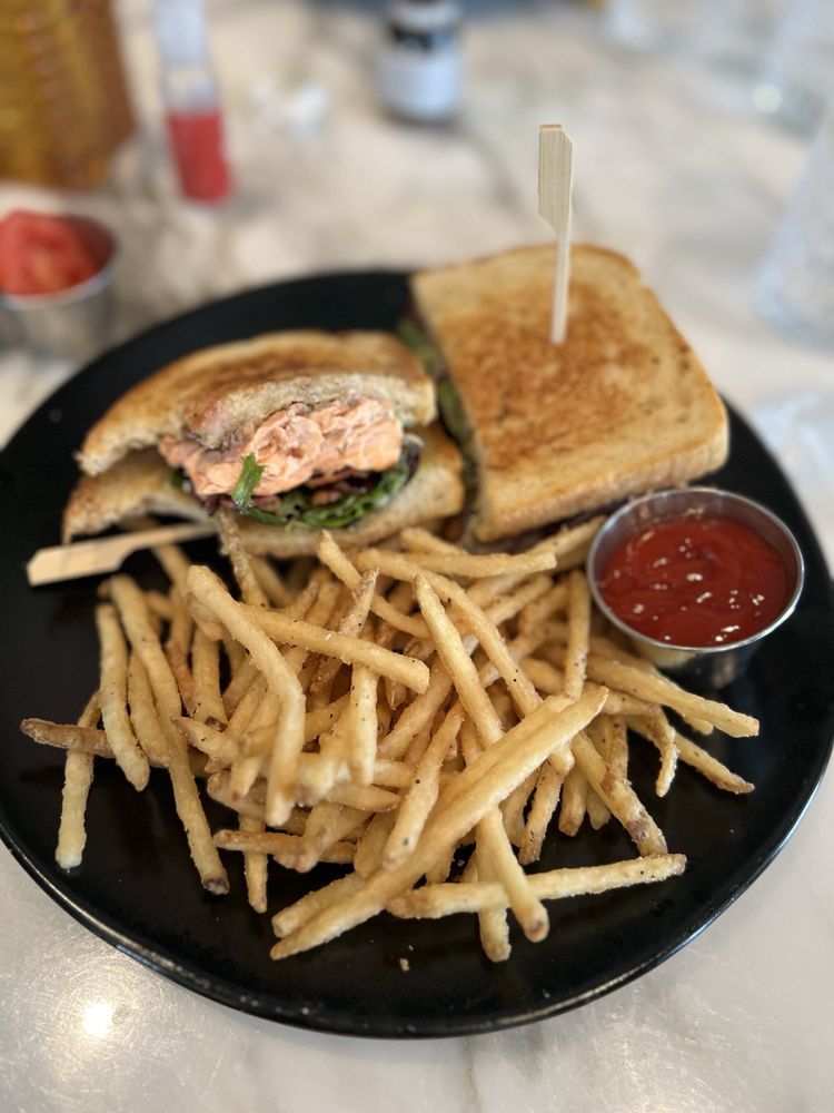 COMPLICATED PILGRIM - Updated December 2025 - 207 Photos & 71 Reviews ...