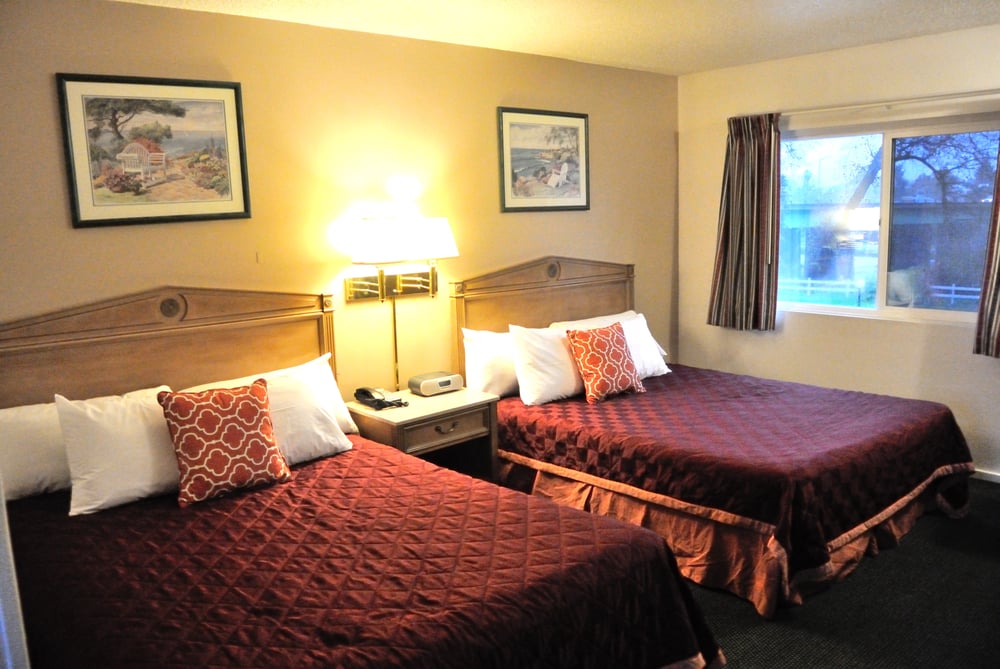 RIVERBANK INN RED BLUFF / SOUTH OF REDDING - Updated December 2024 - 17 ...