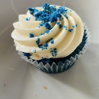 SWEET RED PEACH - Updated January 2026 - 11 Photos - 57 Forsyth St NW ...