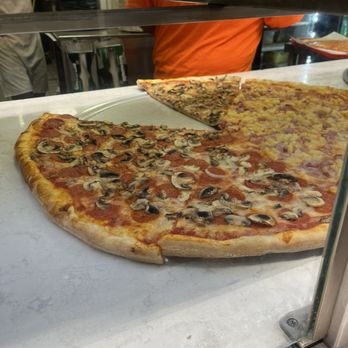 KORONET PIZZA - Updated January 2026 - 403 Photos & 720 Reviews - 2848 ...