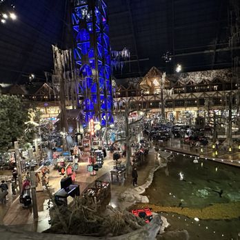 BASS PRO SHOP - Updated March 2025 - 1850 Photos & 412 Reviews - 1 Bass ...