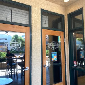 THE PINT HOUSE BAR AND GRILL - 140 Photos & 190 Reviews - 265 S Main St ...