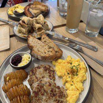 ELLER BAKERY - Updated July 2024 - 402 Photos & 221 Reviews - 1651 ...