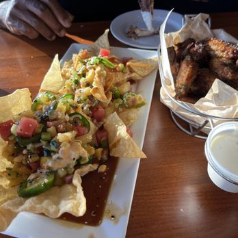 GLADSTONES - Updated June 2025 - 2516 Photos & 2471 Reviews - 330 S Pine Ave, Long Beach ...