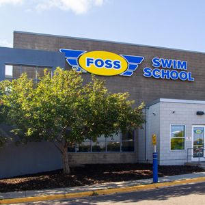 FOSS SWIM SCHOOL - Updated July 2025 - 10 Photos - Woodbury Commons ...