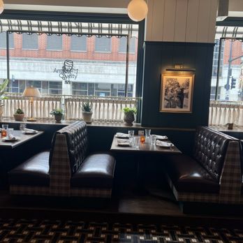 ZARELLA PIZZERIA & TAVERNA - Updated July 2025 - 197 Photos & 73 ...