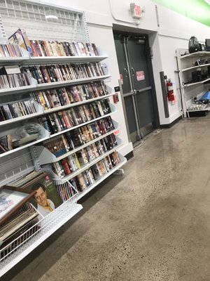 GOODWILL STORE & DONATION CENTER - 62 Photos & 15 Reviews - 2708 Dekalb ...