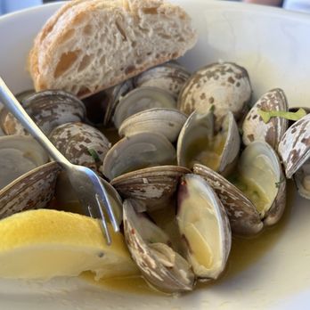 CHESAPEAKE INN RESTAURANT - Updated July 2025 - 653 Photos & 465 ...