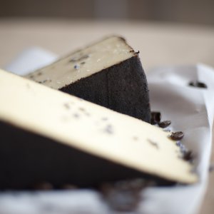 GOSSNER’S CHEESE FACTORY - 93 Photos & 74 Reviews - 1051 N 1000th W ...