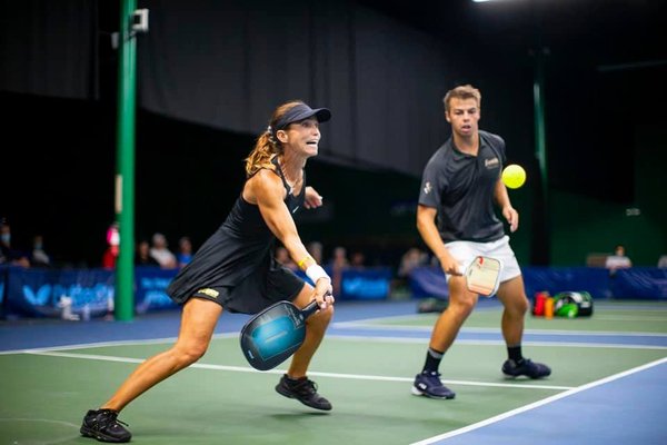 CLEARONE SPORTS CENTRE - 12 Photos & 11 Reviews - 4141 N John Young ...