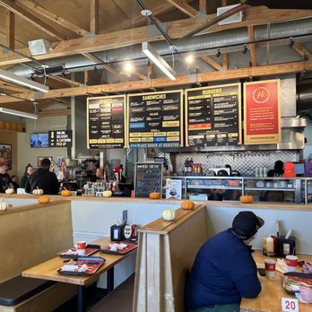 HI-POINTE DRIVE-IN - Updated August 2024 - 930 Photos & 947 Reviews ...