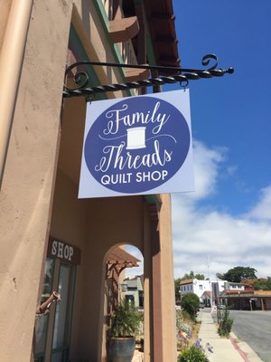 FAMILY THREADS QUILT SHOP - Updated October 2025 - 14 Reviews - 107D ...