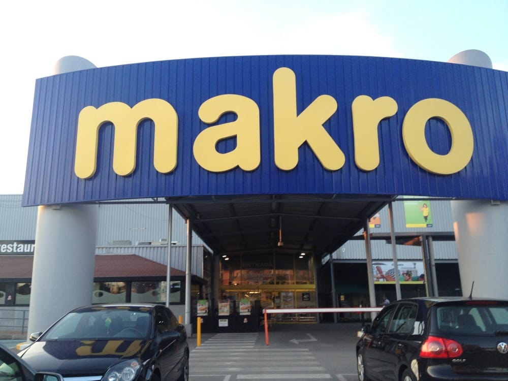 MAKRO AUTOSERVICIO MAYORISTAS - Grocery - Calle Dels Pedrapiquers, 14 ...