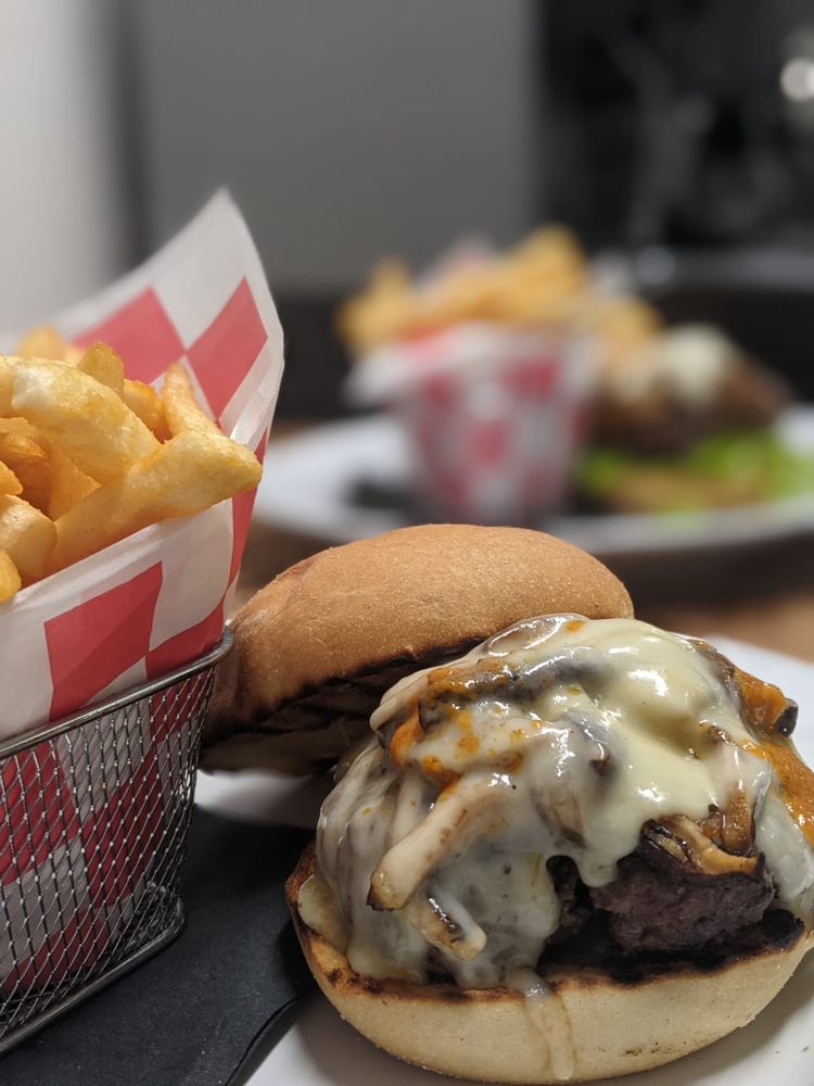 FLY & GRILL 1977 - Updated December 2025 - 40 Photos & 16 Reviews ...