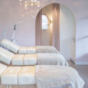 ALCHEMY FACE BAR - HALE - Updated August 2025 - 20 Reviews - 4300 E 8th ...