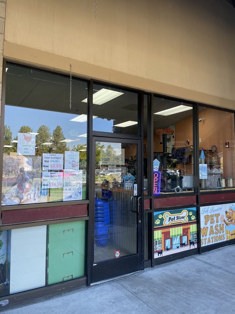 YOUR PET’S MARKET - Updated September 2025 - 13 Photos - 1077 Vine St ...