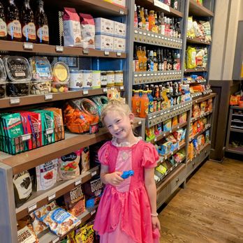 CRACKER BARREL OLD COUNTRY STORE - Updated August 2025 - 540 Photos ...