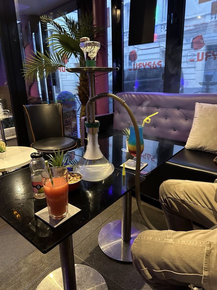 PAPYRUS CHICHA - Updated May 2024 - 9 Rue d'Armaillé, Paris, France ...