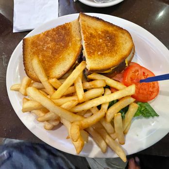 CROSS BAY DINER - Updated January 2025 - 469 Photos & 438 Reviews - 160 ...