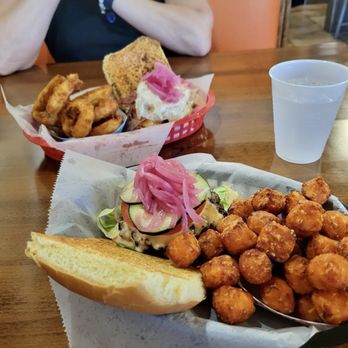 PARADISE VALLEY BURGER - Updated November 2024 - 147 Photos & 134 ...