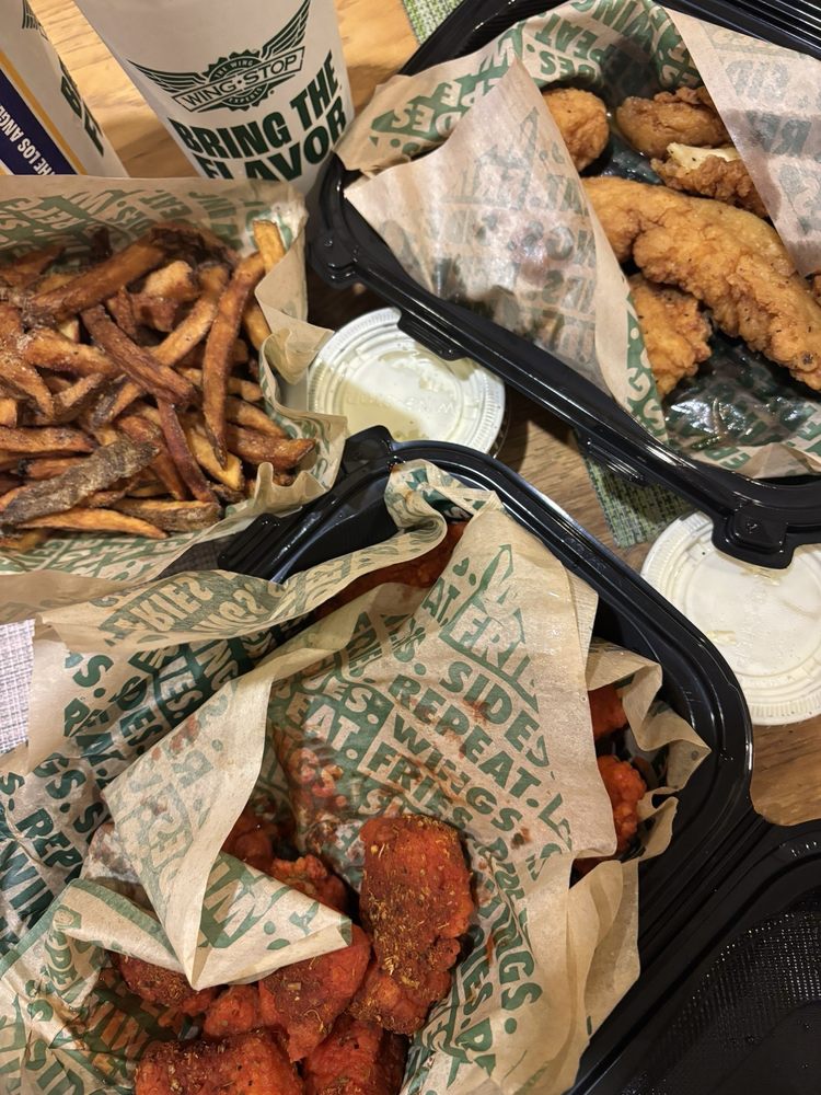 WINGSTOP - Updated March 2025 - 18 Photos & 31 Reviews - 5408 Walnut ...