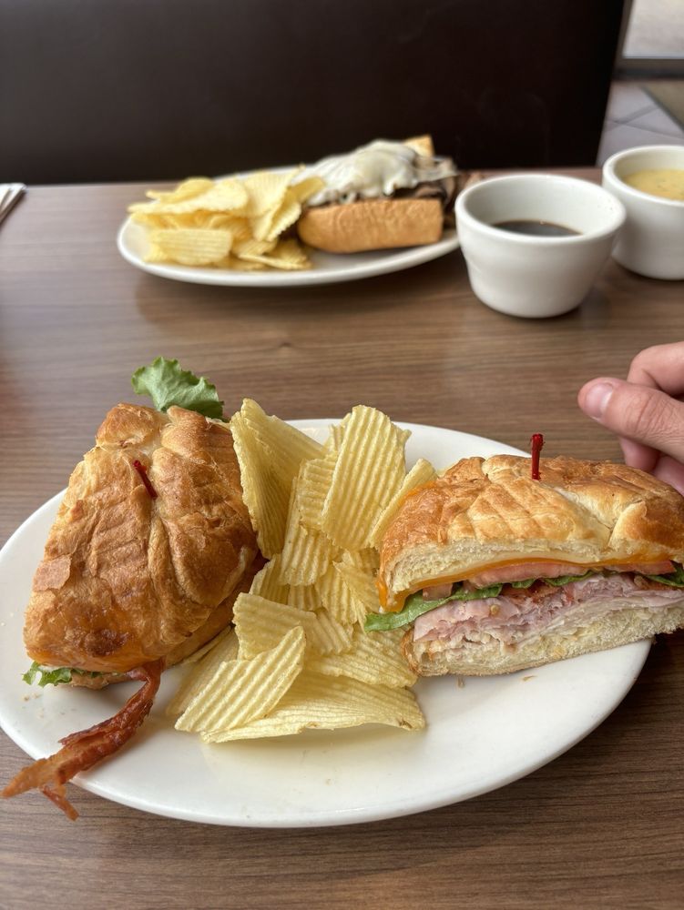 JASON’S DELI - Updated December 2025 - 56 Photos & 93 Reviews - 1681 N ...