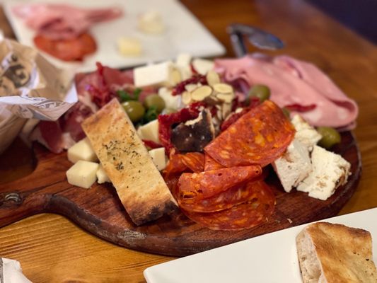 ELIO PIZZA ON FIRE - 435 Photos & 432 Reviews - 520 W Lake St, Addison ...